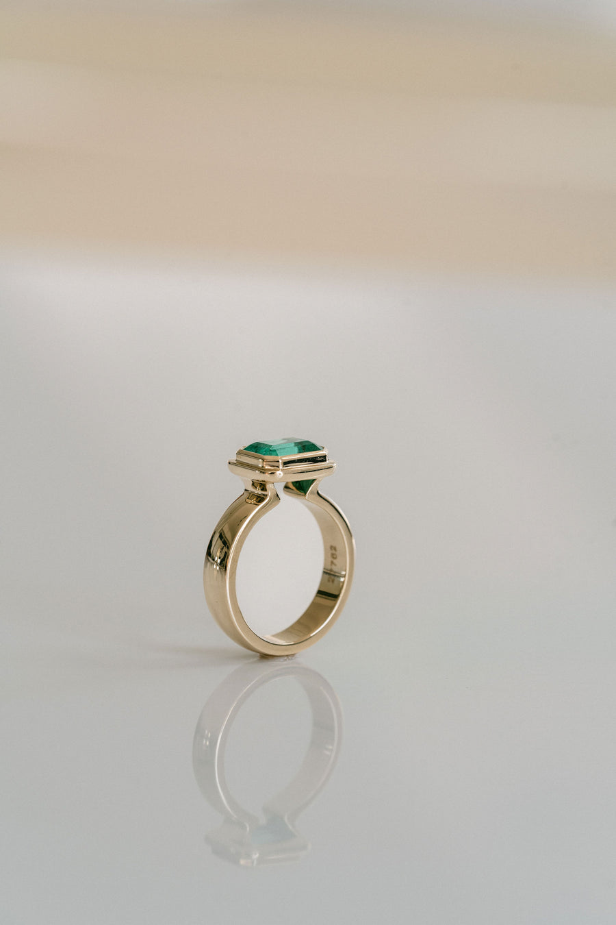 Emerald Cut Emerald Retro Bezel Ring – Cavalier Gastown